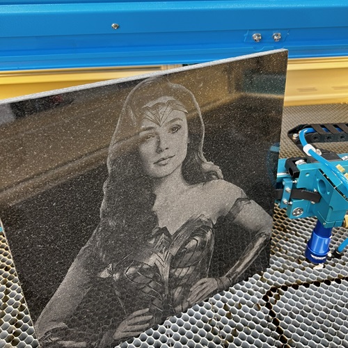 CO2 RF Laser Cutter - Thunder Laser Nova 35 for Precision Work